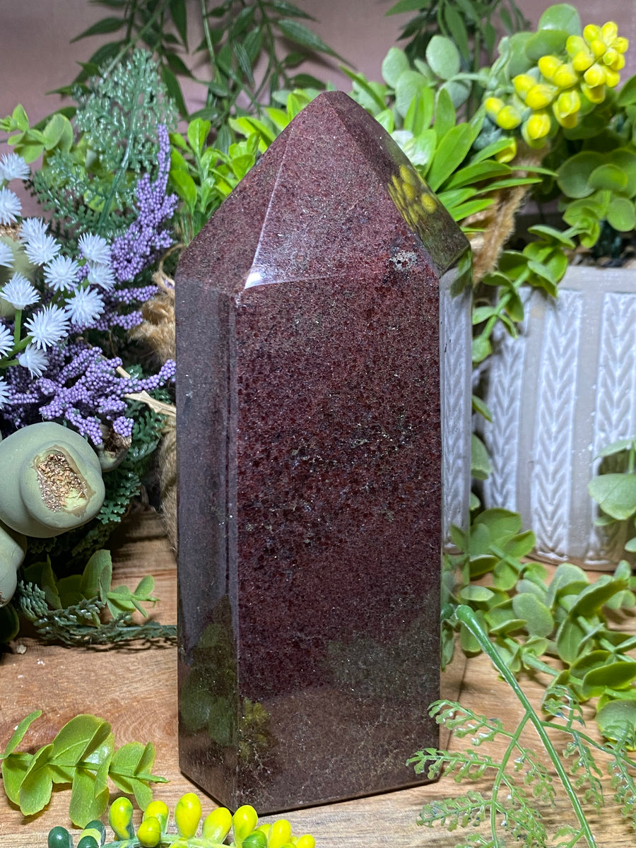 Garnet Crystal Tower | Crystal Healing and Energy